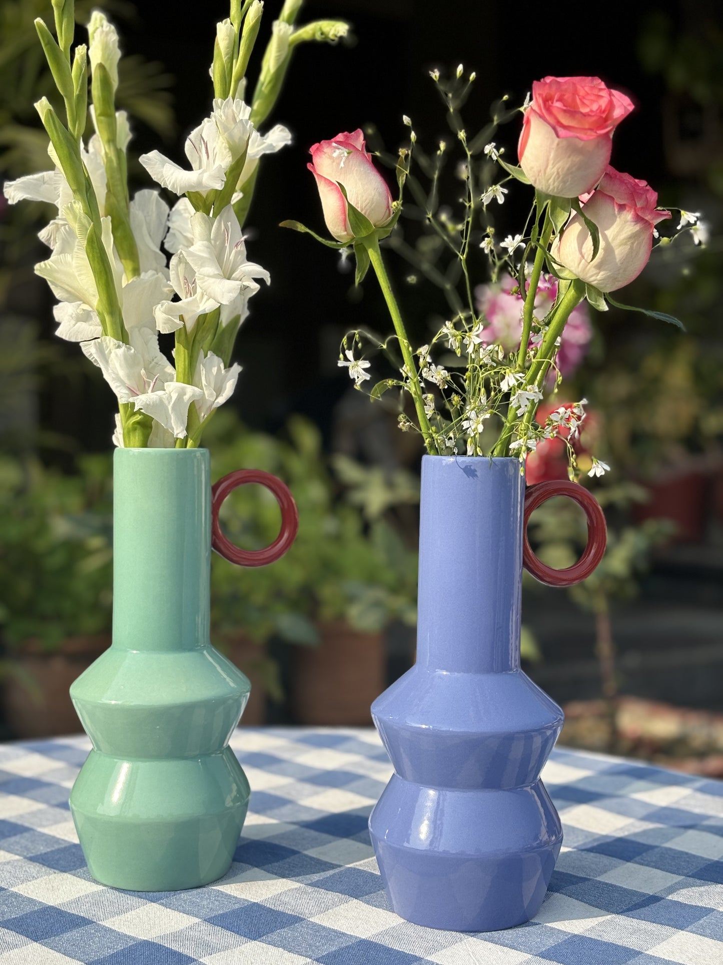 Vibrant Spectrum Flower Vase – The Blooming Bagh